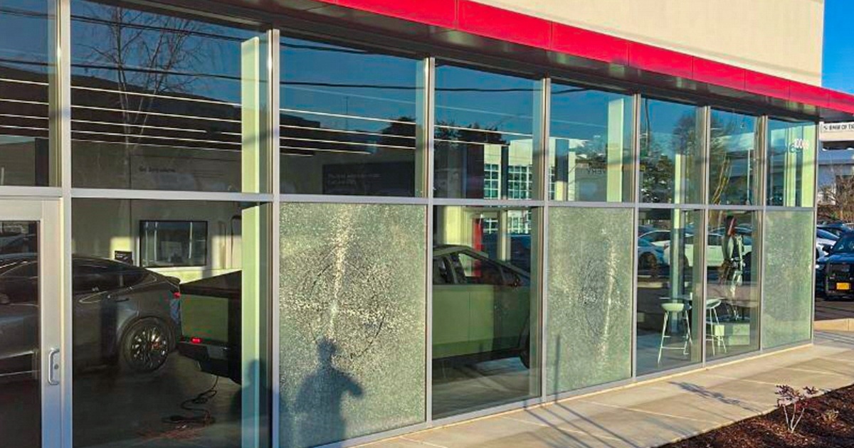 Tesla facilities face wave of attacks as Elon Musk delves into politics ...